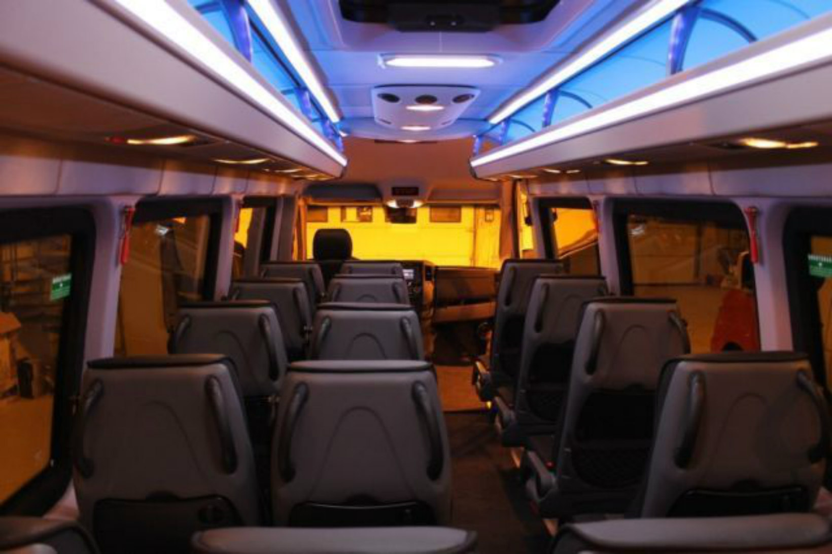 Kisbusz bérlés (12-18 fő részére) - BUS4YOU: Utazás igényeseknek ...